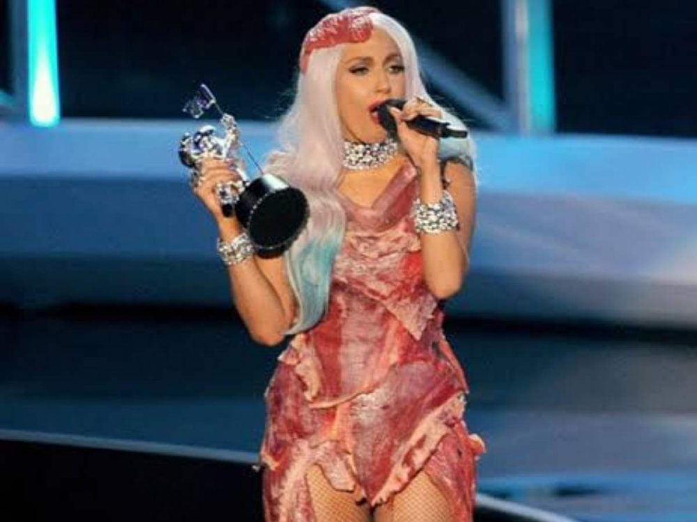 The Top 7 Iconic Celebrity Talk Show Outfits - Cars and Yachts